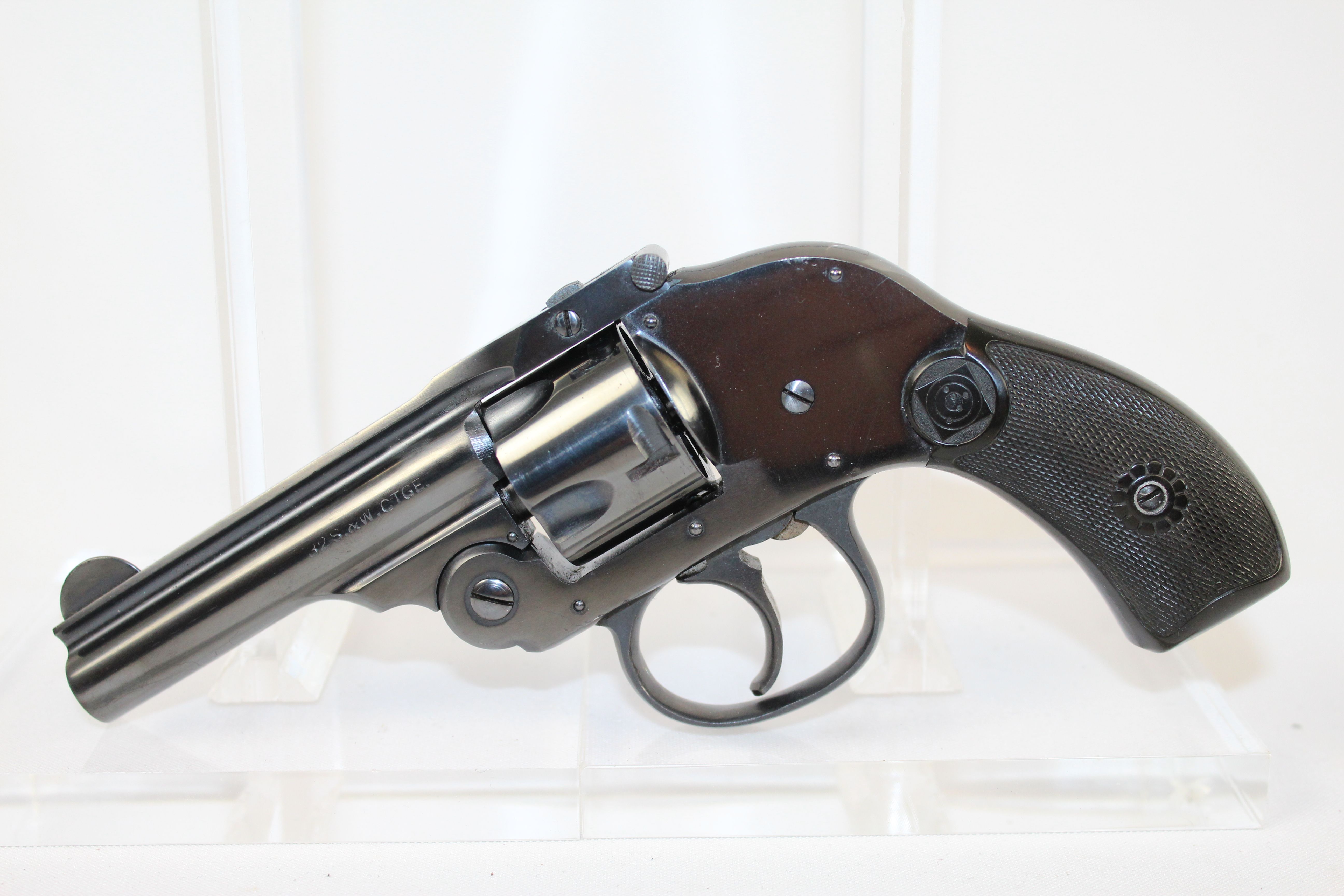 Harrington & Richardson H&R C&R .32 S&W Revolver Antique Firearms 004 ...