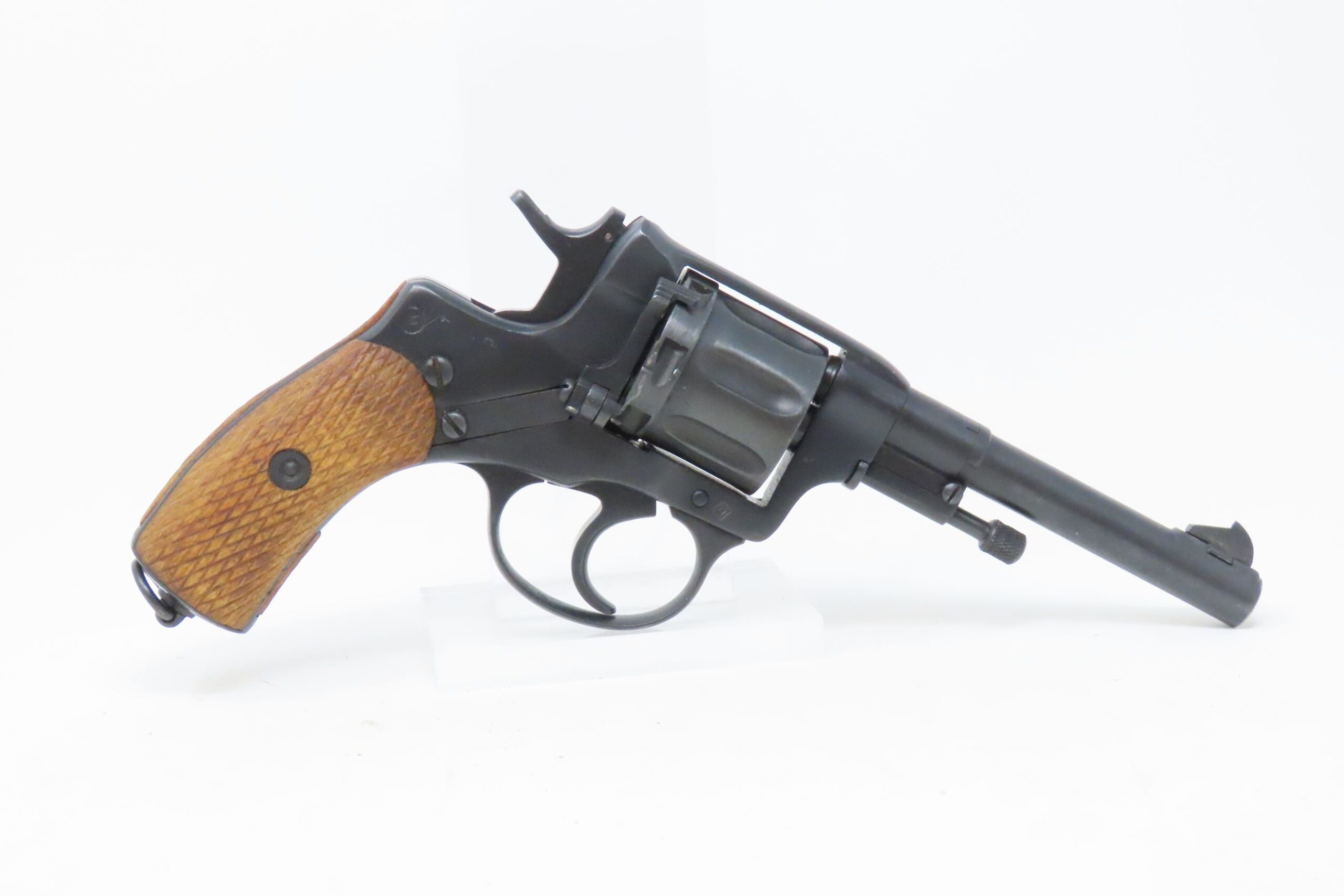 Soviet Tula MOdel 1895 Nagant Revolver 8.22 C&RAntique016 | Ancestry Guns