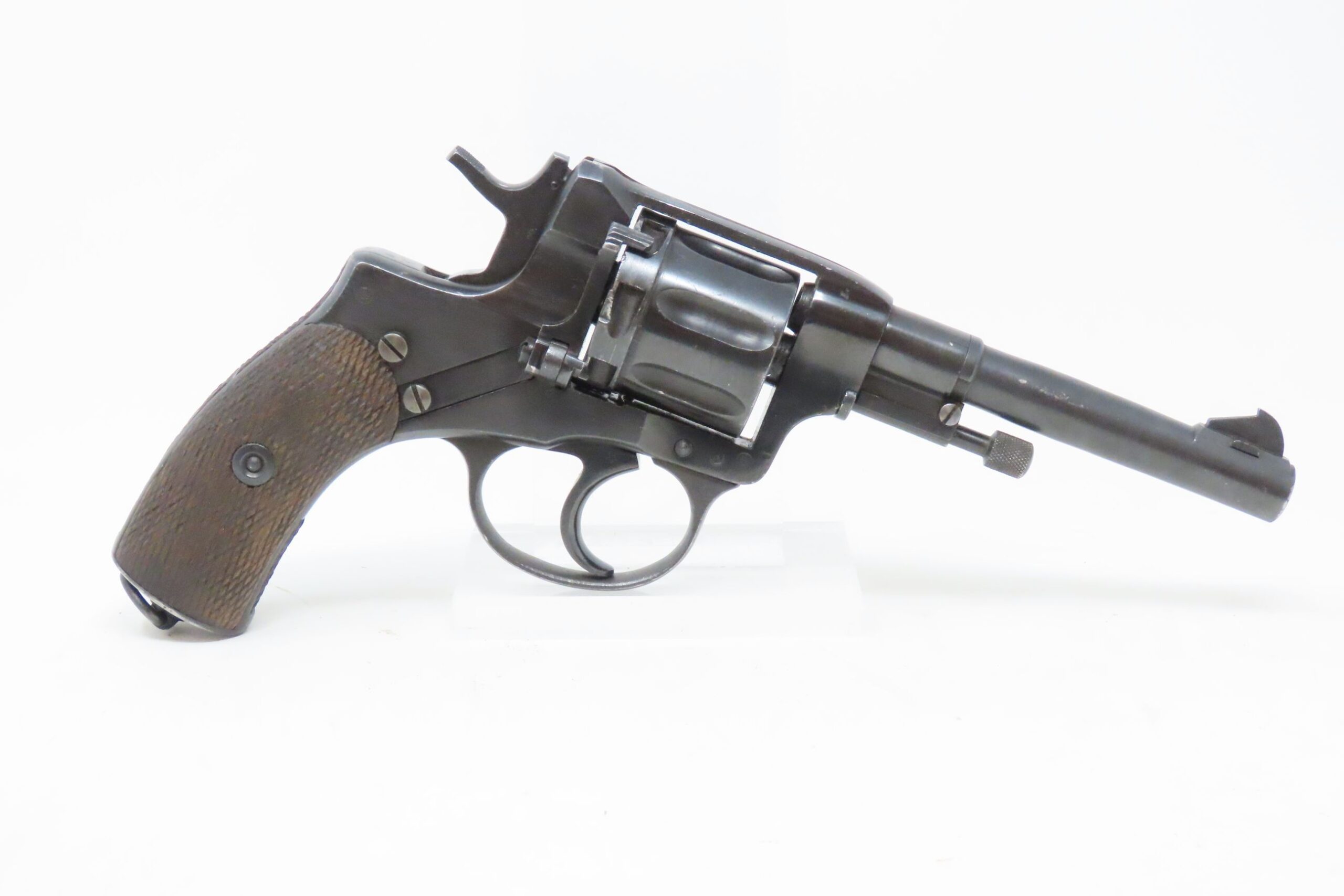 Soviet Tula Model 1895 Nagant Revolver 8.18 C&RAntique017 | Ancestry Guns