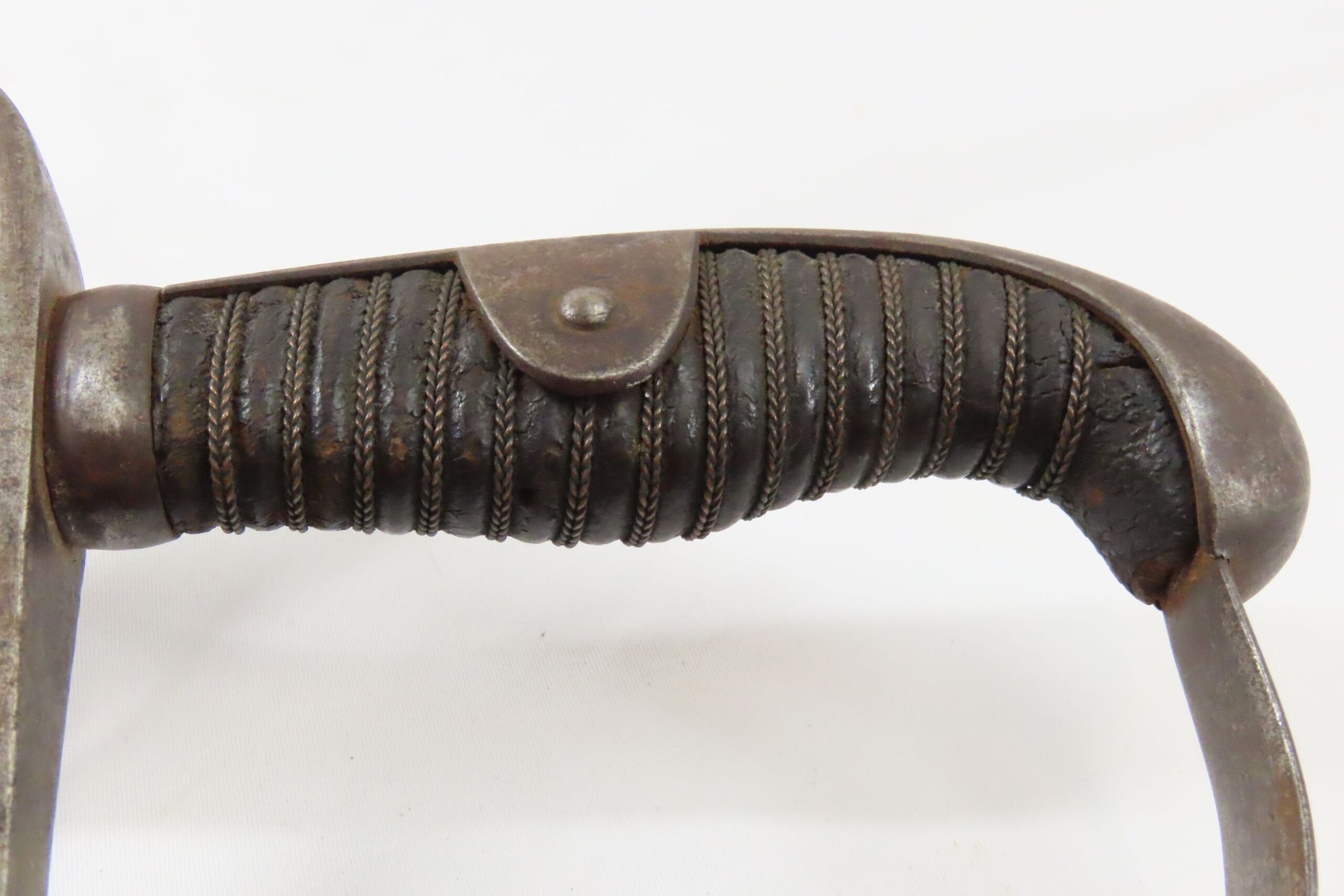 Bird’s head pommel saber 2.14 C&RAntique006 | Ancestry Guns