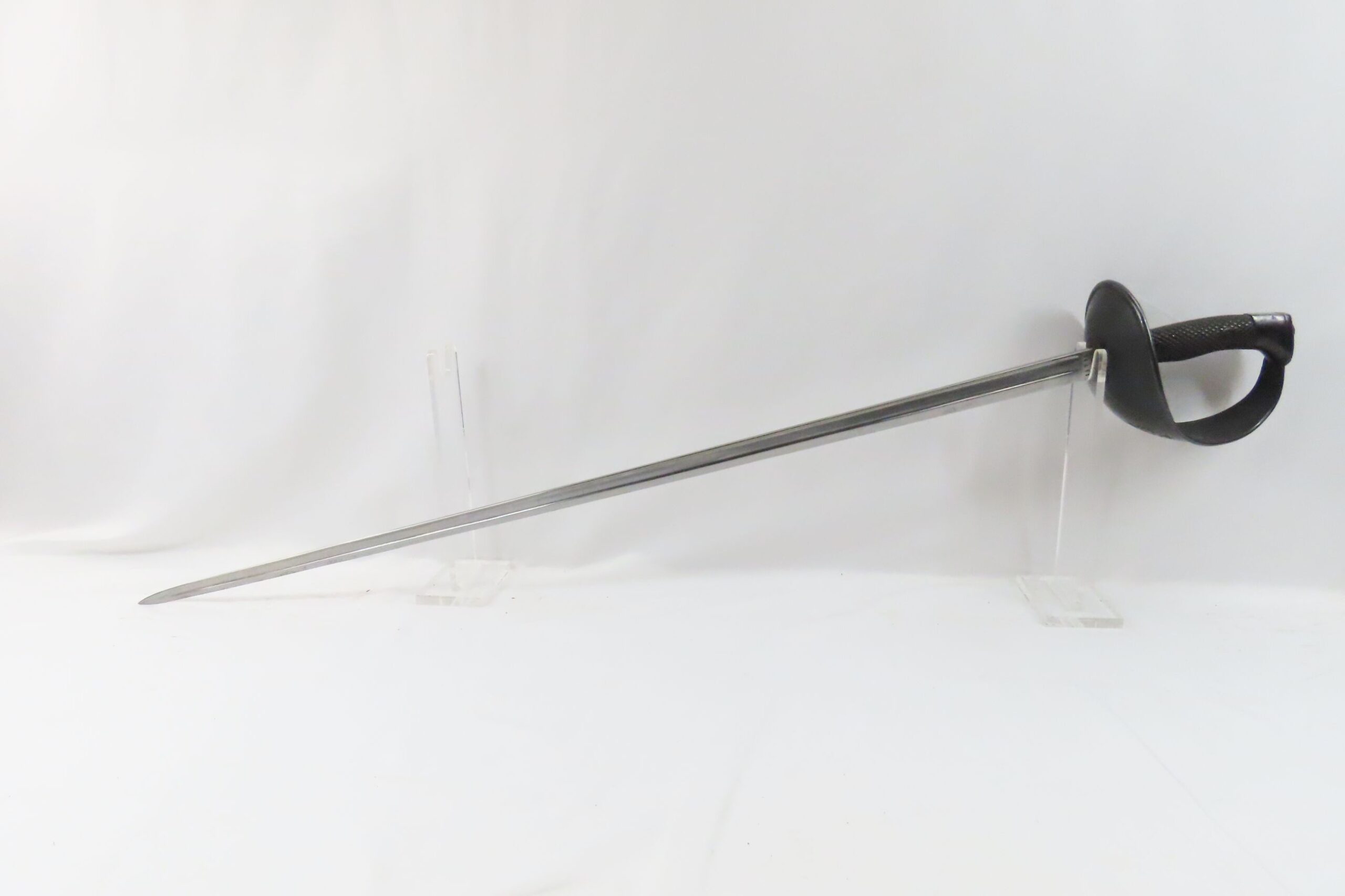 Toledo pattern 1907 Spanish cavalry sword 3.9 C&RAntique012 | Ancestry Guns
