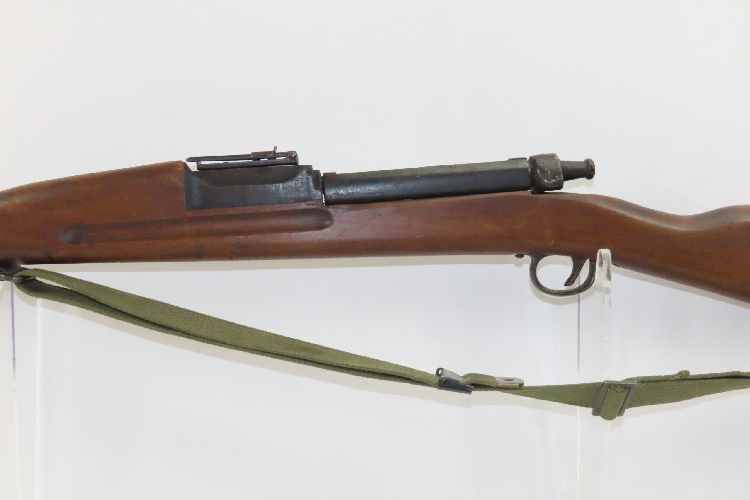 U.S.N. Parris-Dunn Mark I Dummy Training Rifle with Training Bayonet 6. ...