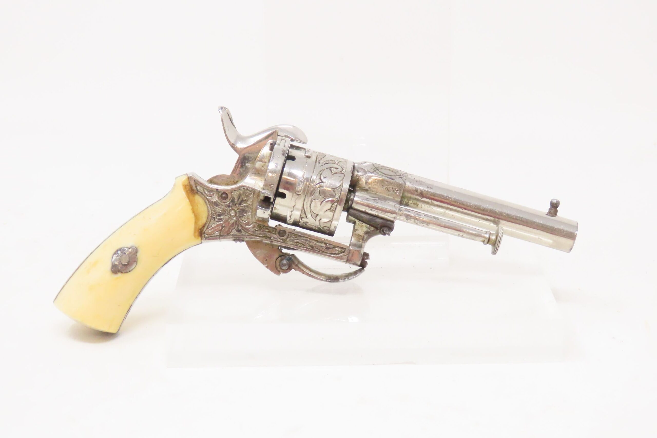 Engraved French Folding Trigger Pinfire Revolver 8.10 C&RAntique014 ...